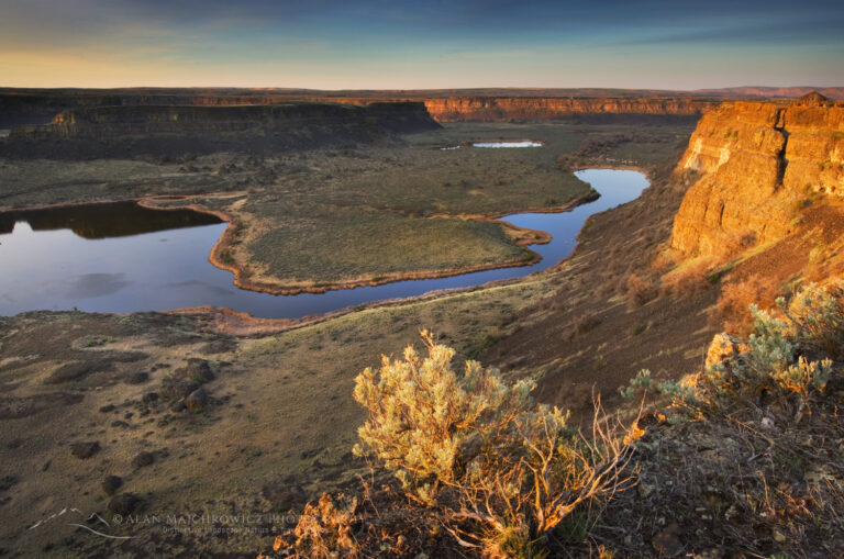 Sun Lakes-Dry Falls State Park, Columbia Plateau Washington - Alan ...